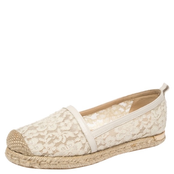 Stuart Weitzman | Shoes | Stuart Weitzman Offwhite Lace And Leather ...